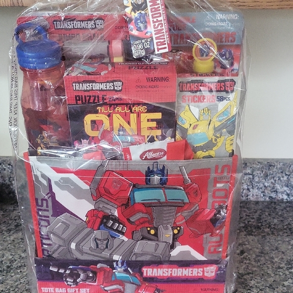 Transformers | Toys | Transformers Gift Set With Puzzle Stickers Gift ...
